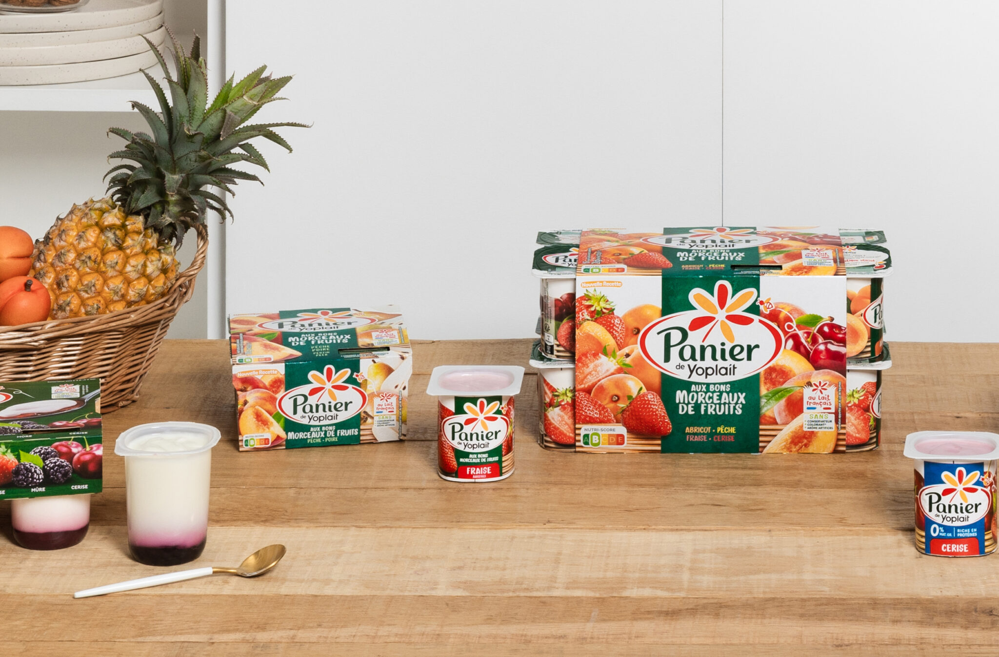 Yaourt aux fruits avec morceaux — Panier de Yoplait